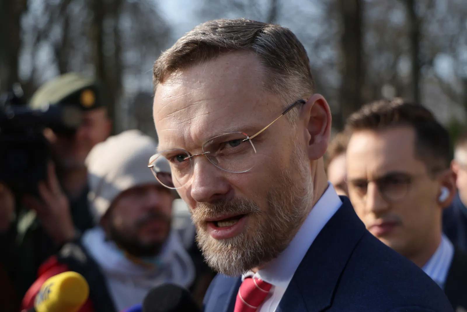 "Obejście prawa". Szef KPRP ostro o nowej decyzji rządu - Dziennik.pl