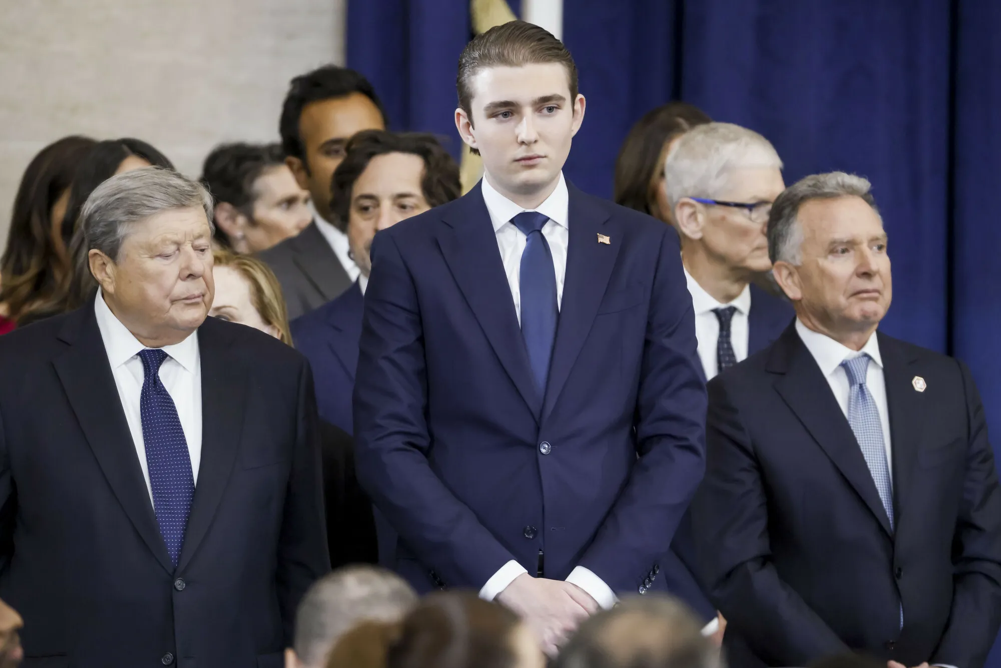 Najmłodszy syn Donalda Trumpa jest już wyższy od ojca. Co wiemy ...