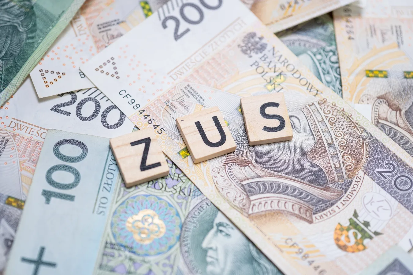 Limit renty wdowiej 5935,47 zł – jak obliczyć zbieg świadczeń ...